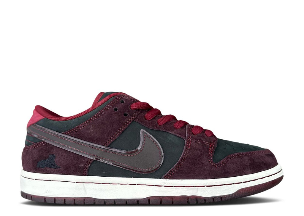 Nike SB Dunk Low Riot Skateshop – The Magnolia Park